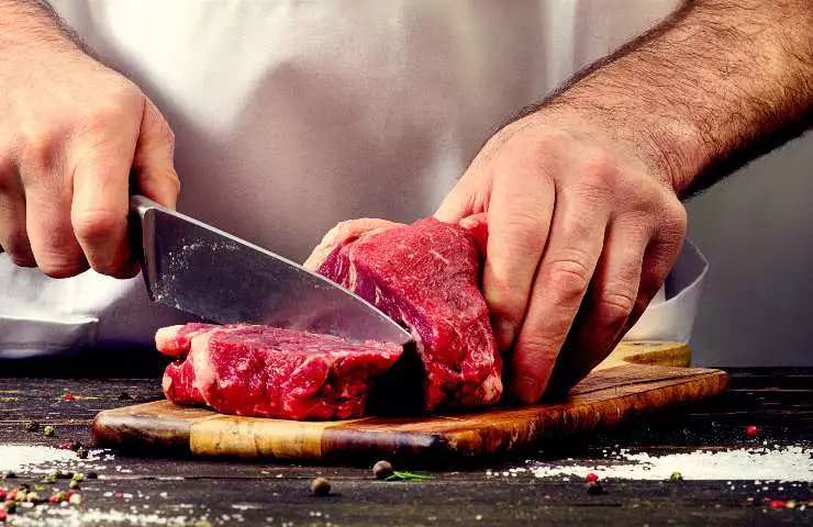 Јадењето сурово месо носи ризици, како што треба да биде 32727_2