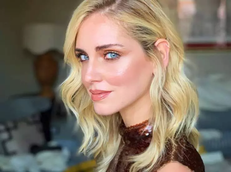 Chiara Ferragni buruaren argazkia galtzen du - RicettaSprint