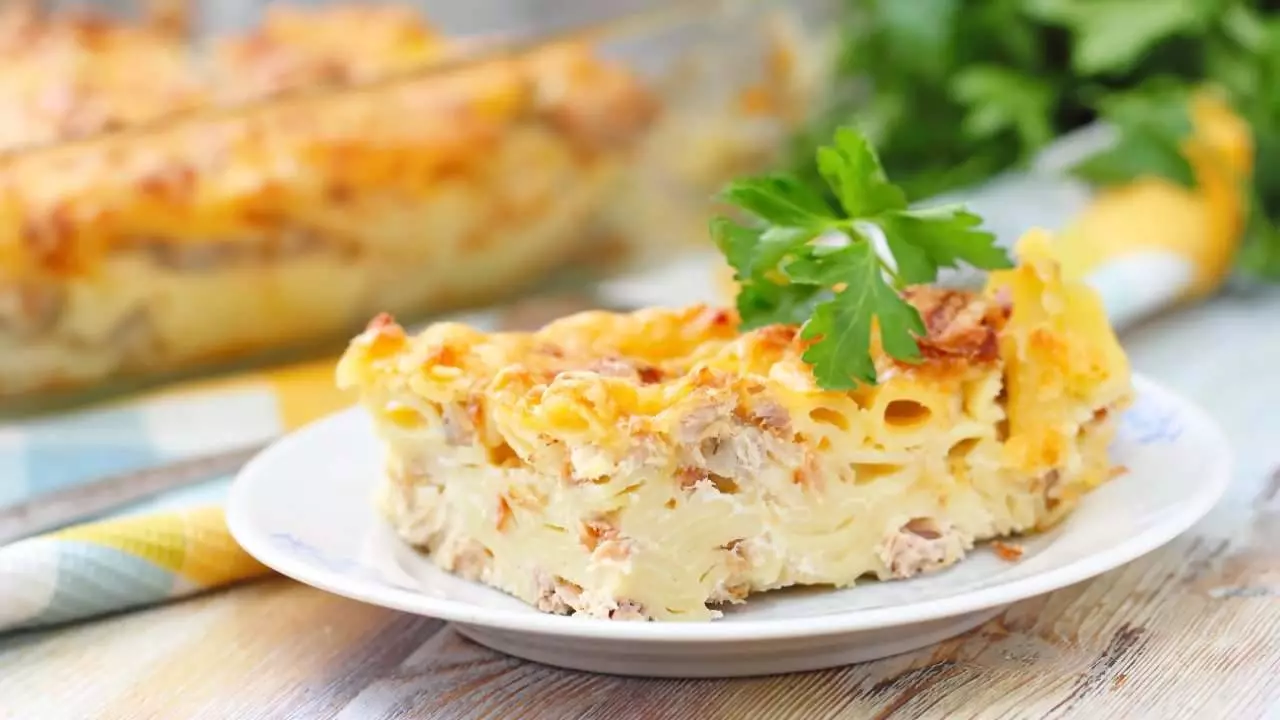 Timbale nke pasta na bechamel | Maka nri ehihie Sọnde