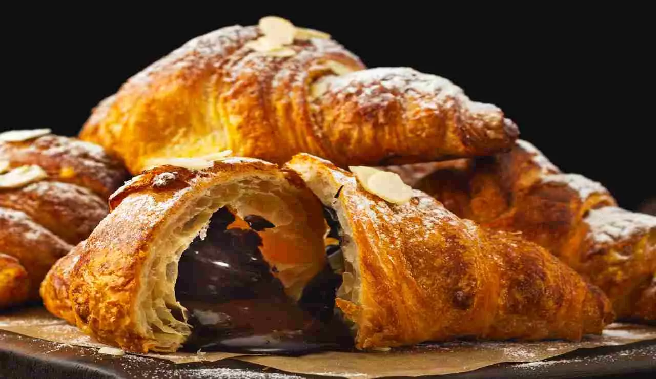 Rolované croissanty s čokoládovým krémem | sladká dobrota