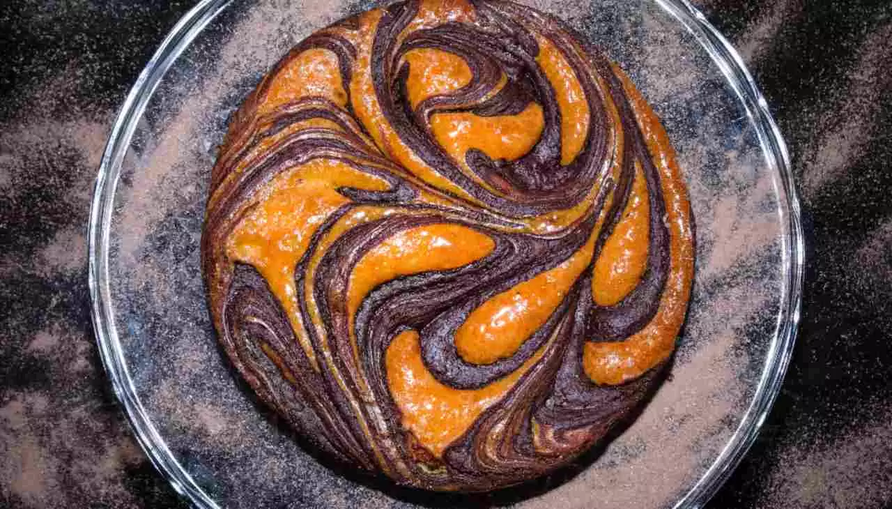 Swirl torta sa kremom i kakaom | Ukusan i zadivljujući Thermomix recept