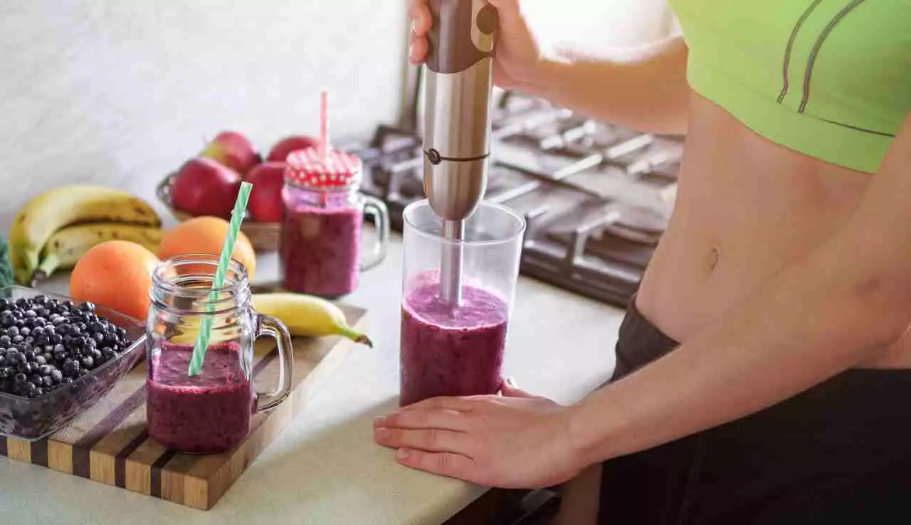 3 enkle vekttap drinker for sommeren | Tørsteslukking og slanking