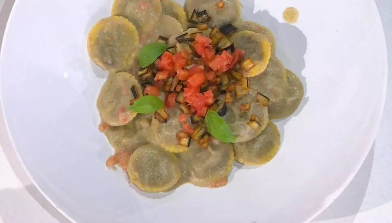 Anogara ari masikati | Recipe by chef Michele Farru | Mbatata ravioli ine eggplant caviar