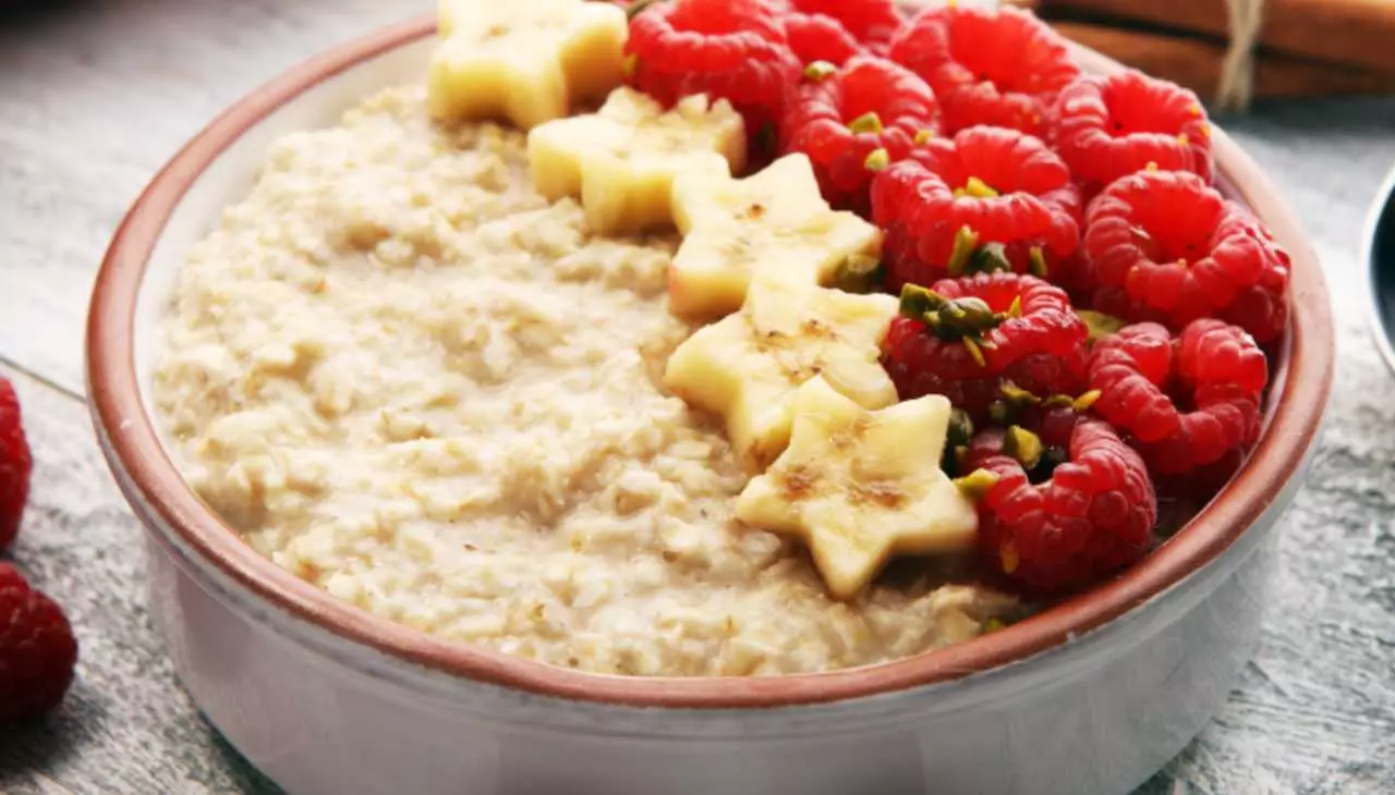 Hafersuppe | Für ein gesundes und gutes Frühstück, ideal auch für Kinder