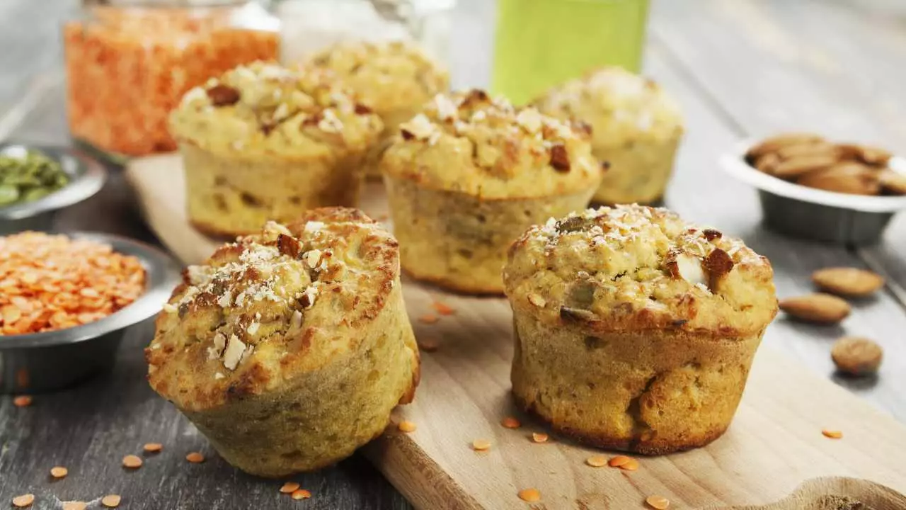 Lentil muffins with almonds | For an unusual appetizer!