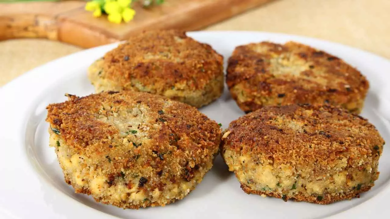 Tofu burgers | veģetārs ēdiens, ko var pagatavot īsā laikā