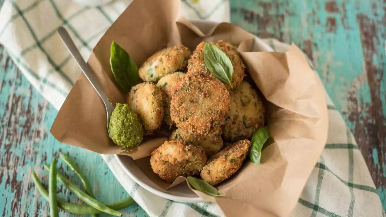 Bakso jeung kacang héjo