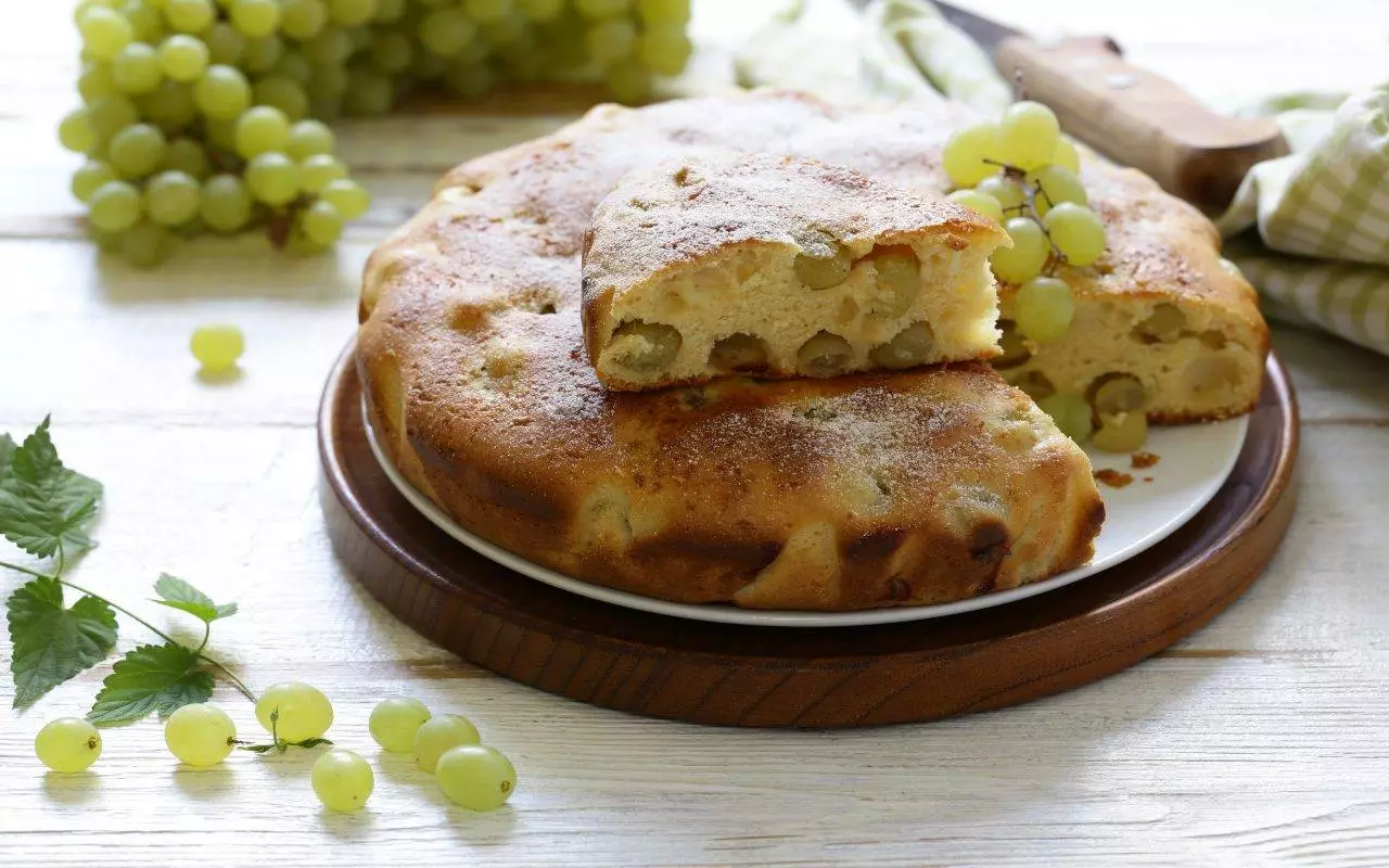 Fehér szőlő torta | Édesség és íz egyetlen desszertben