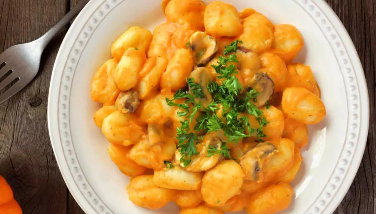 Chestnut gnocchi | Konzani mwachangu komanso ndi zosakaniza zitatu zokha