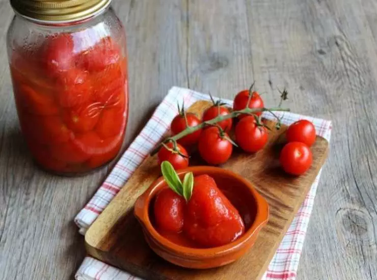 flåede tomater