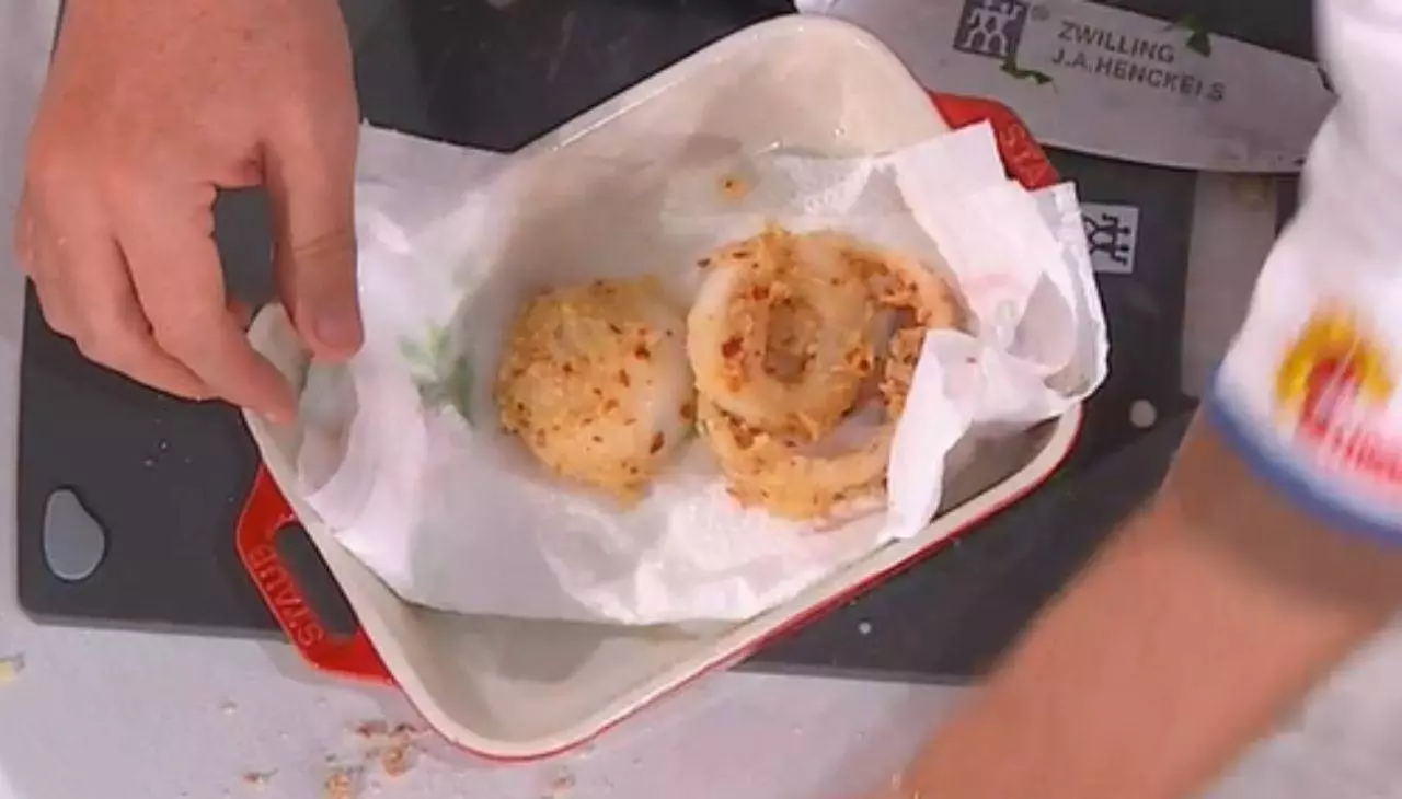 How to make fried onion squid | Recipe and make-up by chef Daniele Persegani