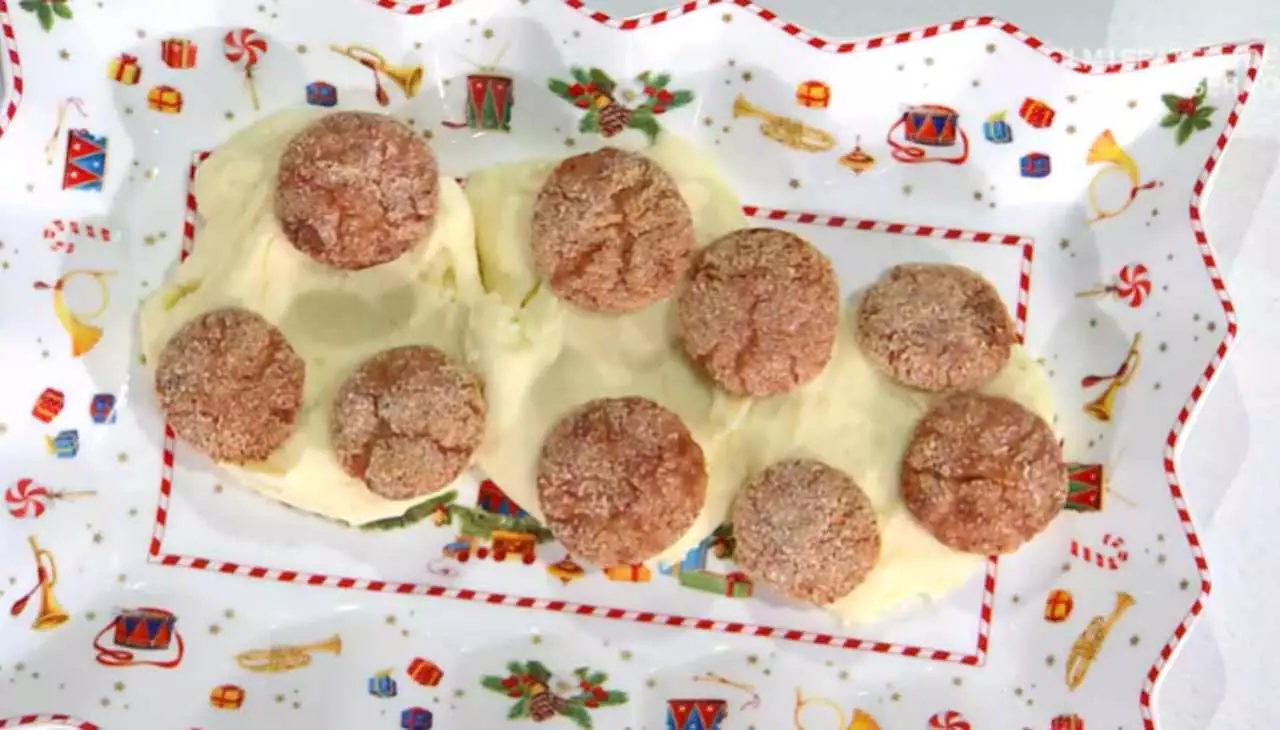 It's always noon | Roberta Lamberti meatballs recipe | Chunks of cotechino on mashed potatoes