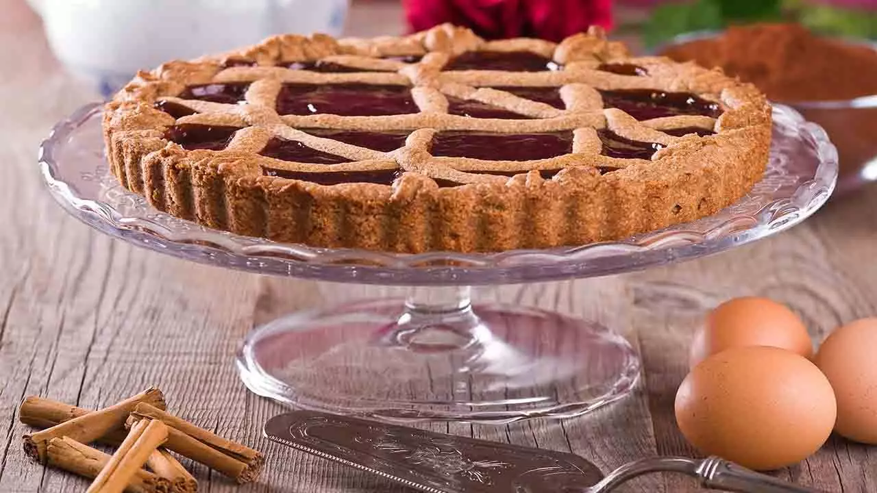 Linzer cake with hazelnut cream, tasty tart with hazelnut flour