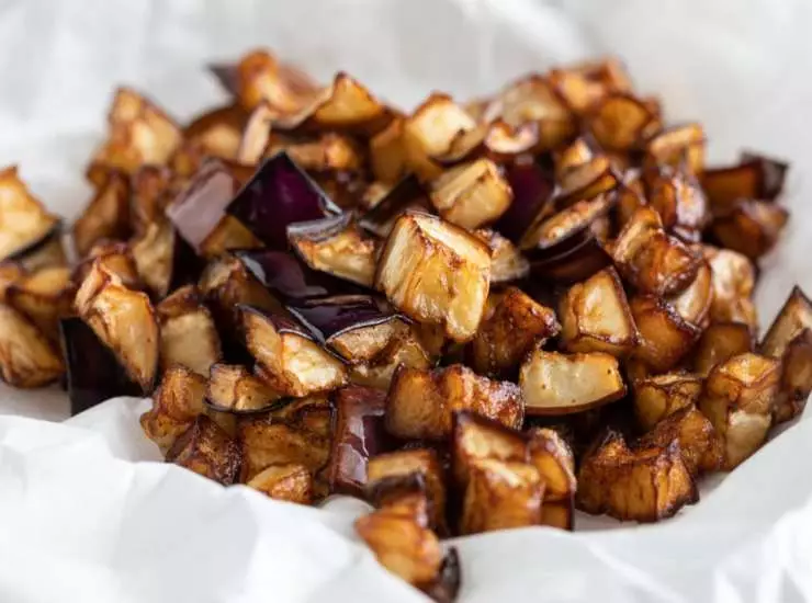 frittierte Auberginen in Stücken