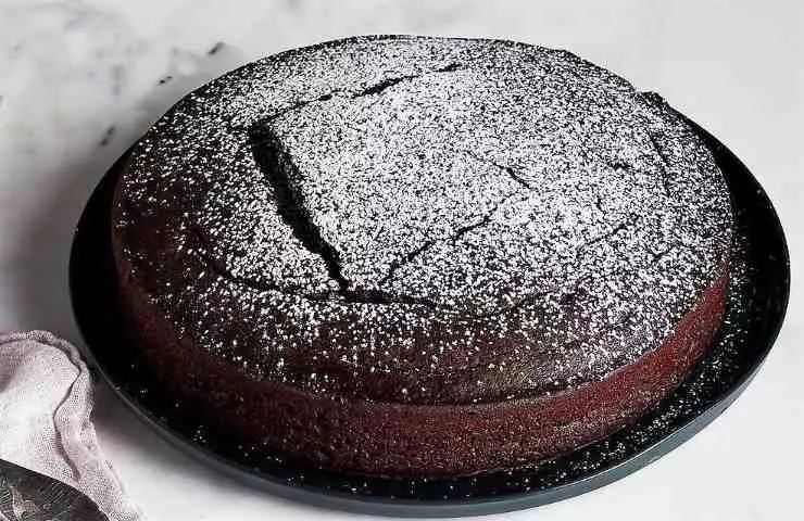 Arrautza zuringo tarta biguna kakao eta eztiarekin