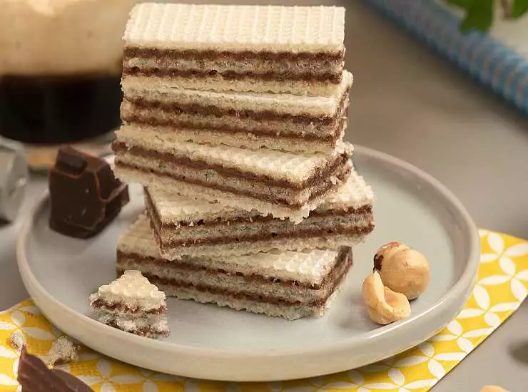 hazelnut wafer