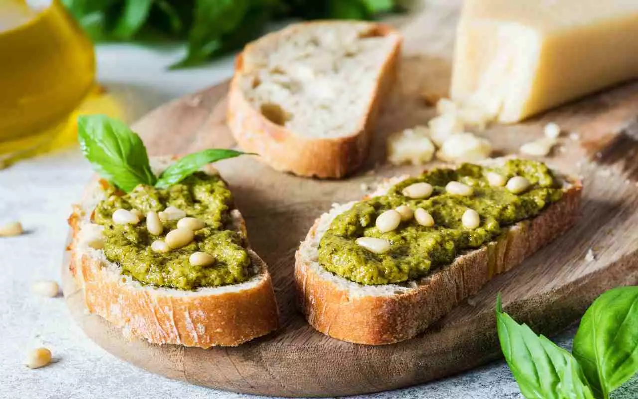 receita de pistache com pesto de bruschetta impressão de receita de FOTO