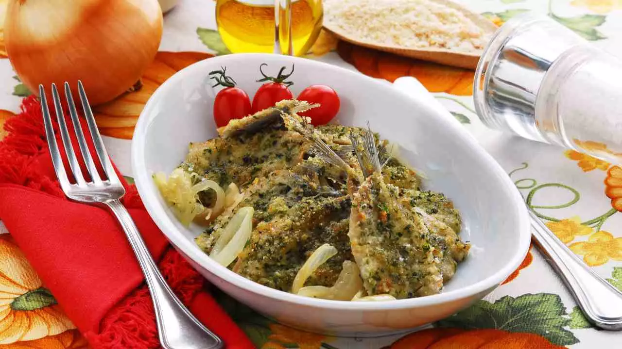 پیاز کے ساتھ Anchovies au gratin | کرنچی اور تھوڑی دیر میں تیار