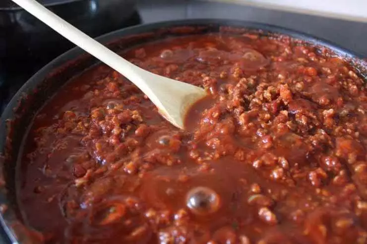 Помимо обычной лазаньи, на карнавале это пикантное и вкусное первое блюдо затмит всех. 34776_3