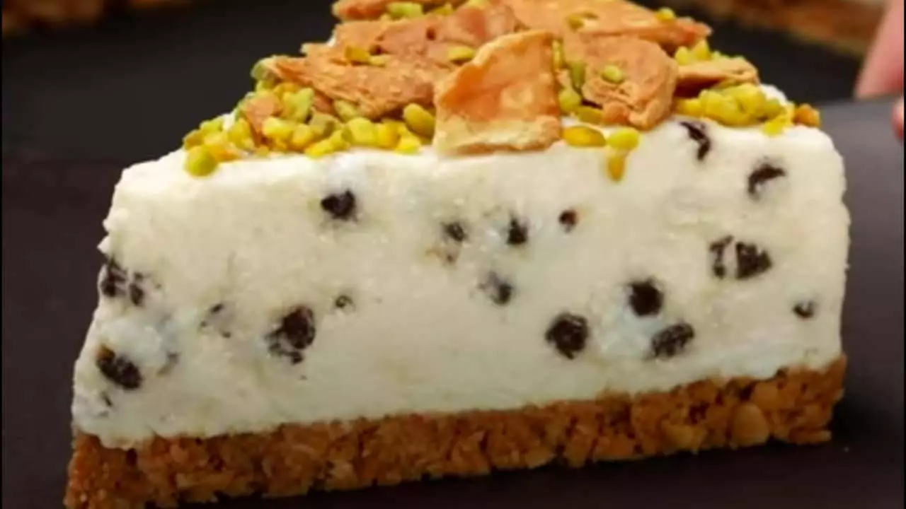 Szicíliai cannoli torta recept elkészítése nélkül