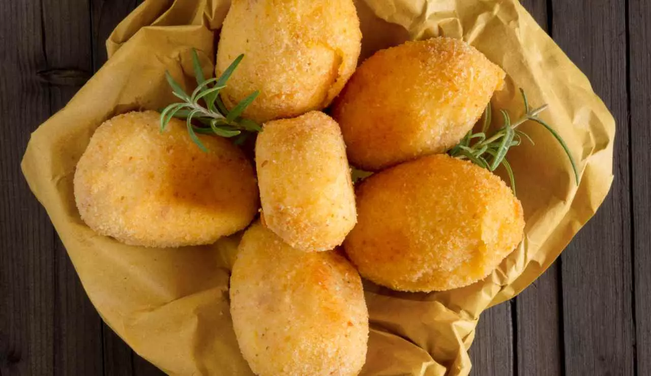 Probieren Sie diese Kartoffelkroketten, die XXL-Version mit einer unerwarteten Füllung!