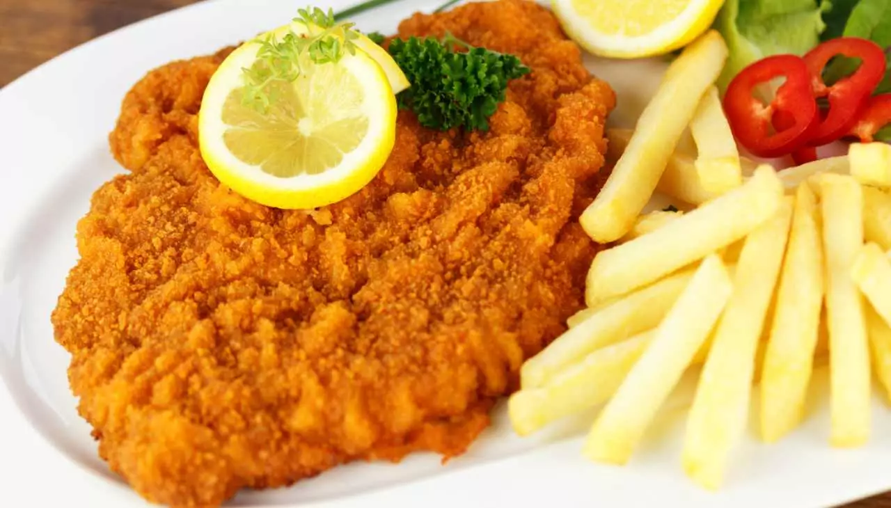 Escalope na nduku jikọrọ ọnụ | Usoro nke abụọ tọrọ ụtọ ma dị njikere n'ime nkeji ole na ole