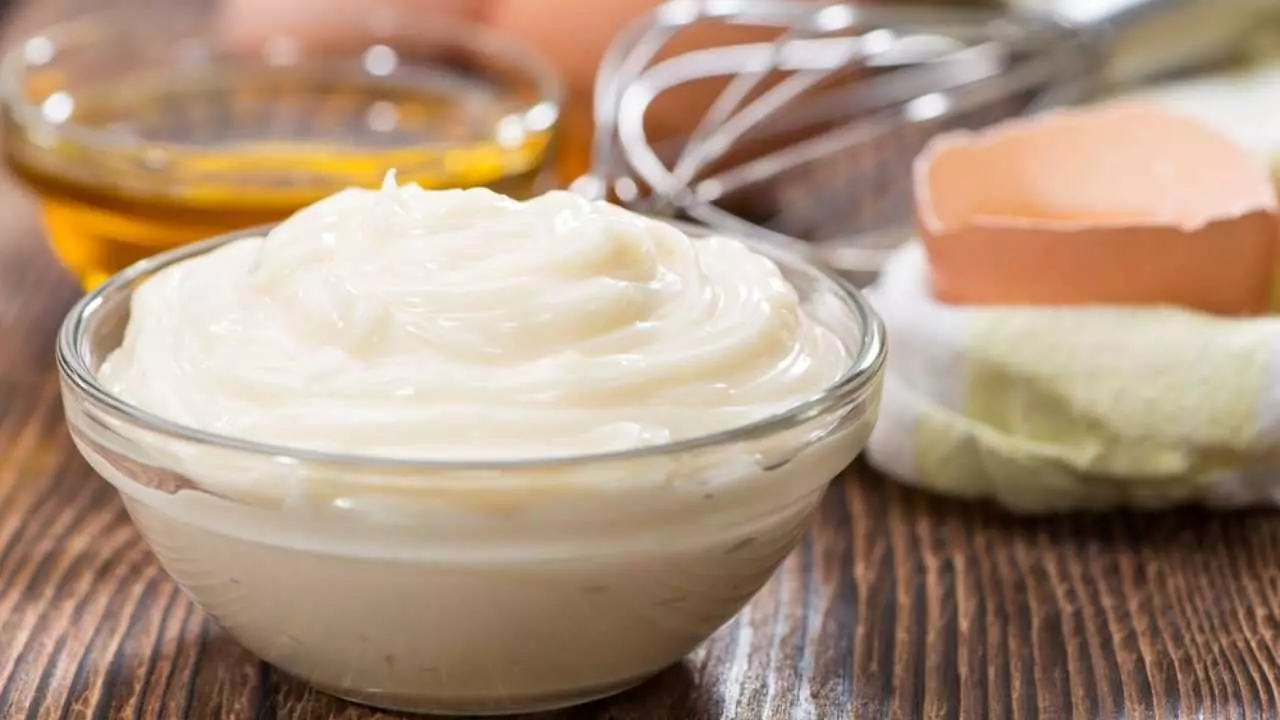 Crazy mayonnaise, how to fix and not throw it all away