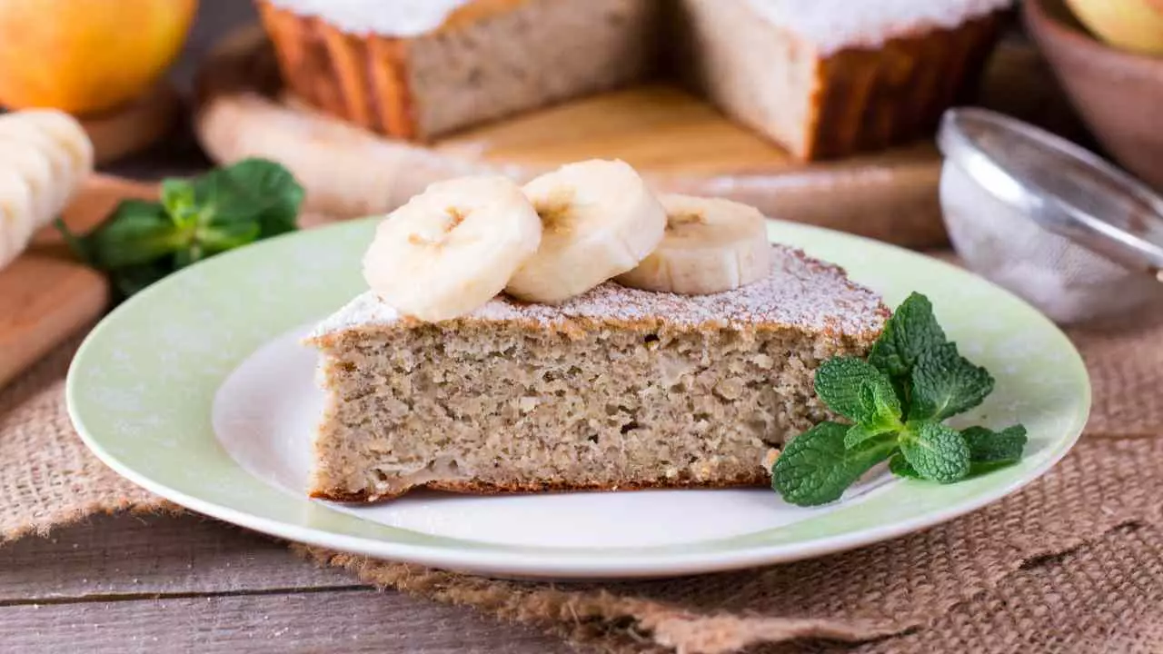 Bolo de frutas leve e saboroso, veja como prepará-lo