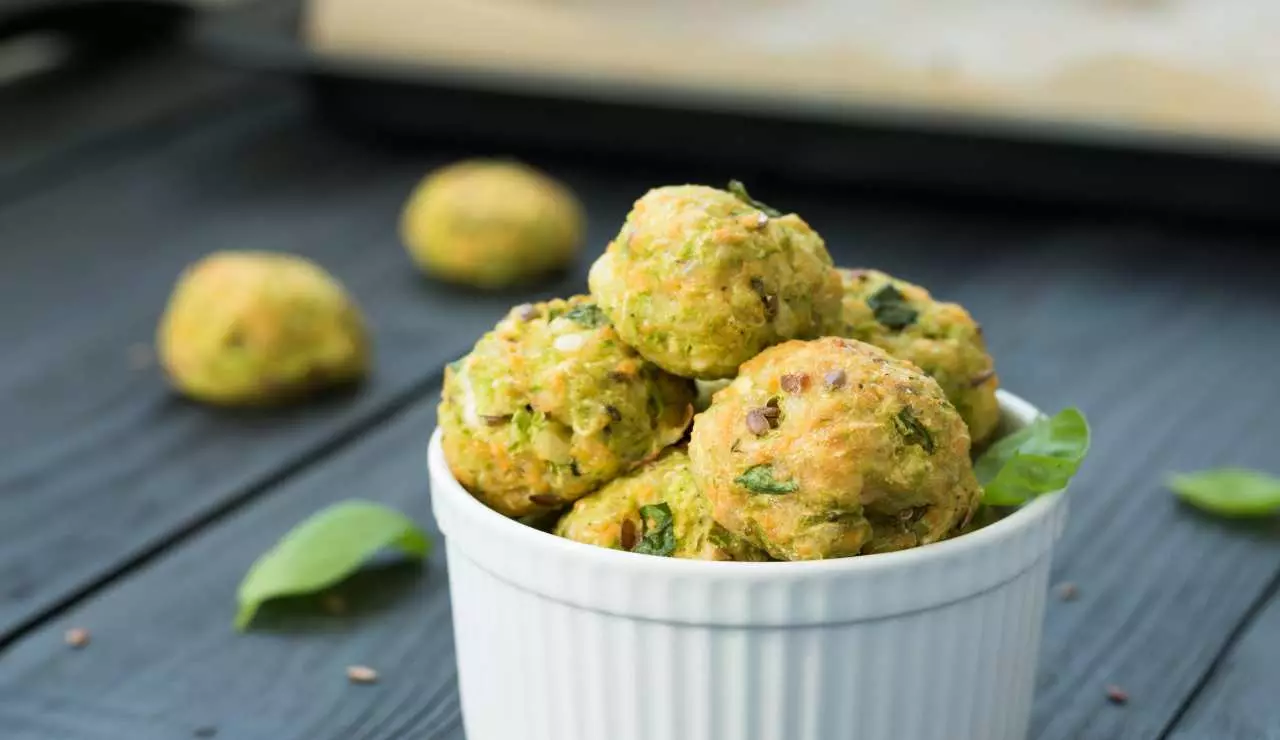 Crocchè balls of zucchini, ovy ary provola | fahatsarana mahagaga