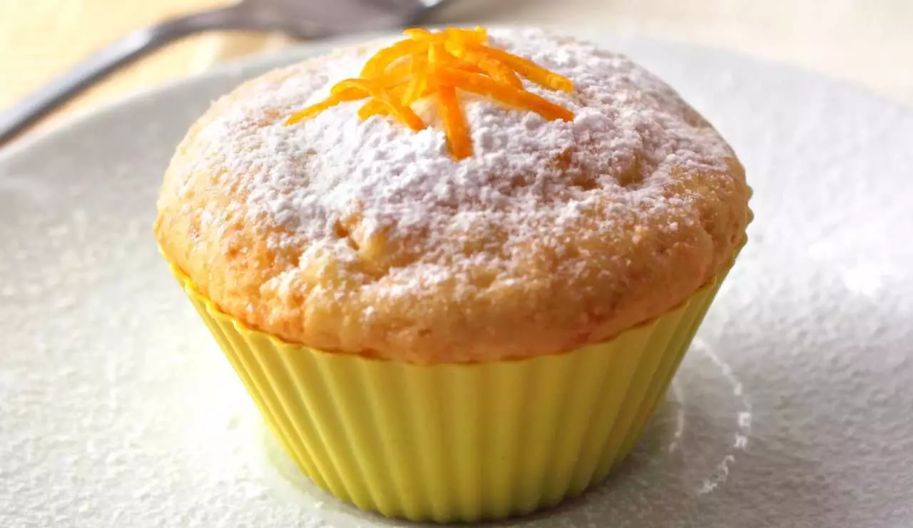 Muffin lleuger de ricotta llimona taronja | Molt poques calories, moltes llaminadures 34938_1