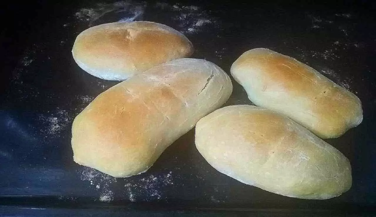 Hausgemachte Löffelsandwiches | all die Güte von hausgemachtem Brot