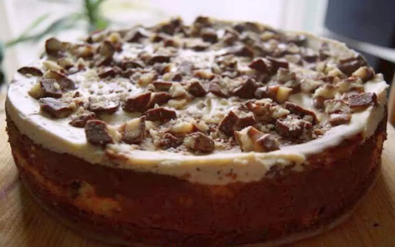 Twix Cheesecake | Obžerství a chuť od prvního ochutnání