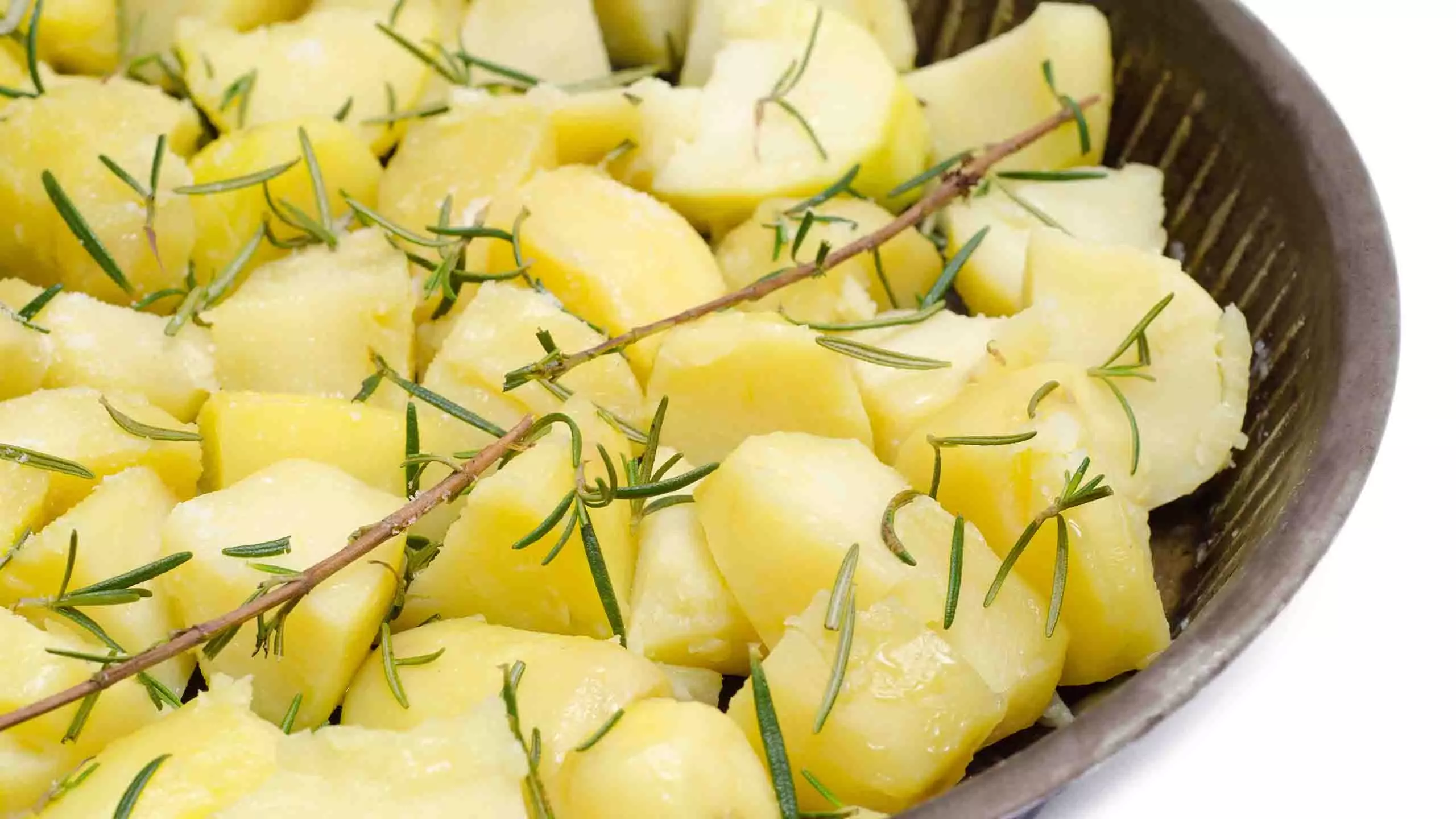 boiled potatoes in the microwave