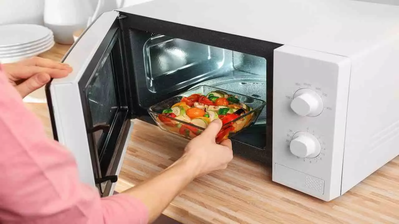 Microwave oveni, nekuti iri nyore: zvese zvakanakira 35245_1