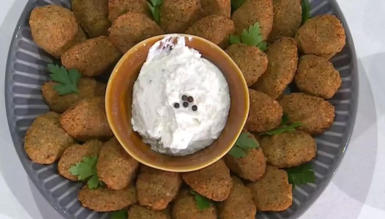 tansah awan | Resep saka koki kembar Billy | Falafel karo keju lan mrico