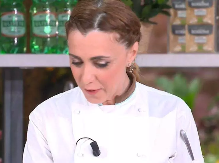 همیشه ظهر است | دستور آشپز آنتونلا ریچی | کنگر پر شده با ماهی تن با سیب زمینی شکم پر