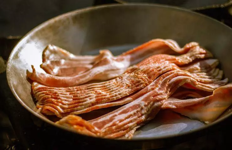 Să aflăm dacă bacon și bacon sunt la fel