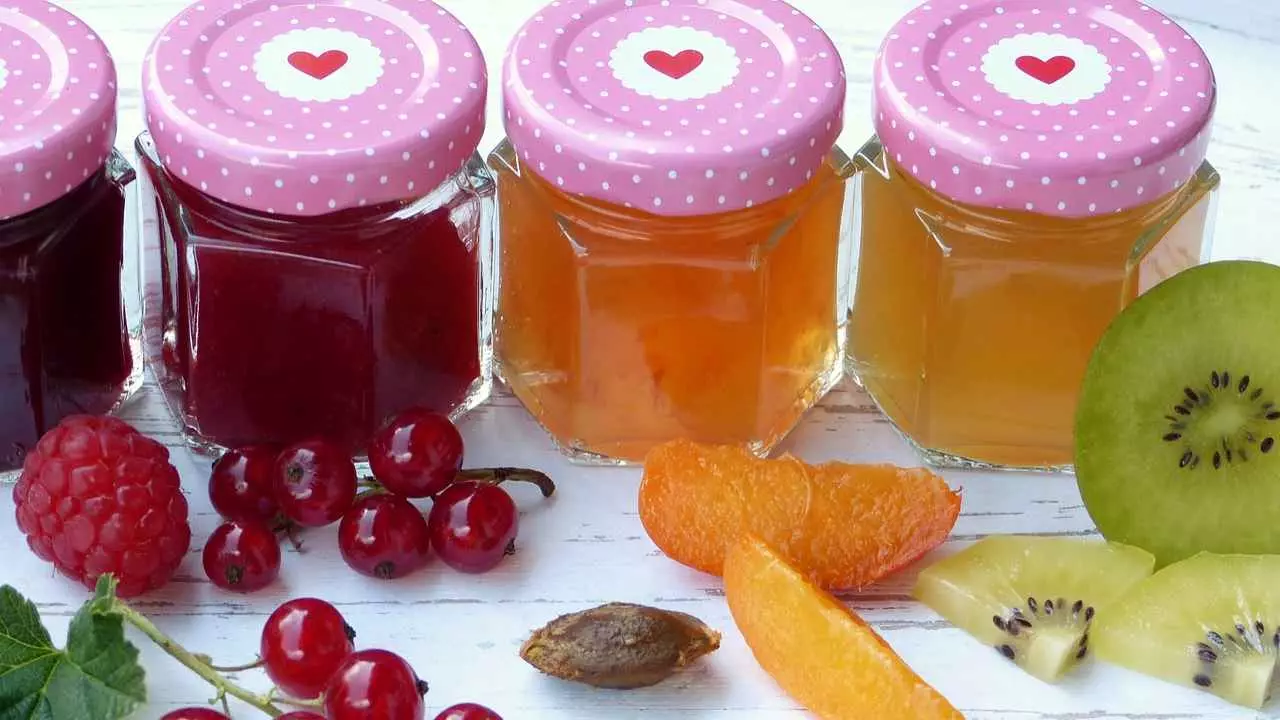 If you have jam or jam in the pantry, here's what you can prepare