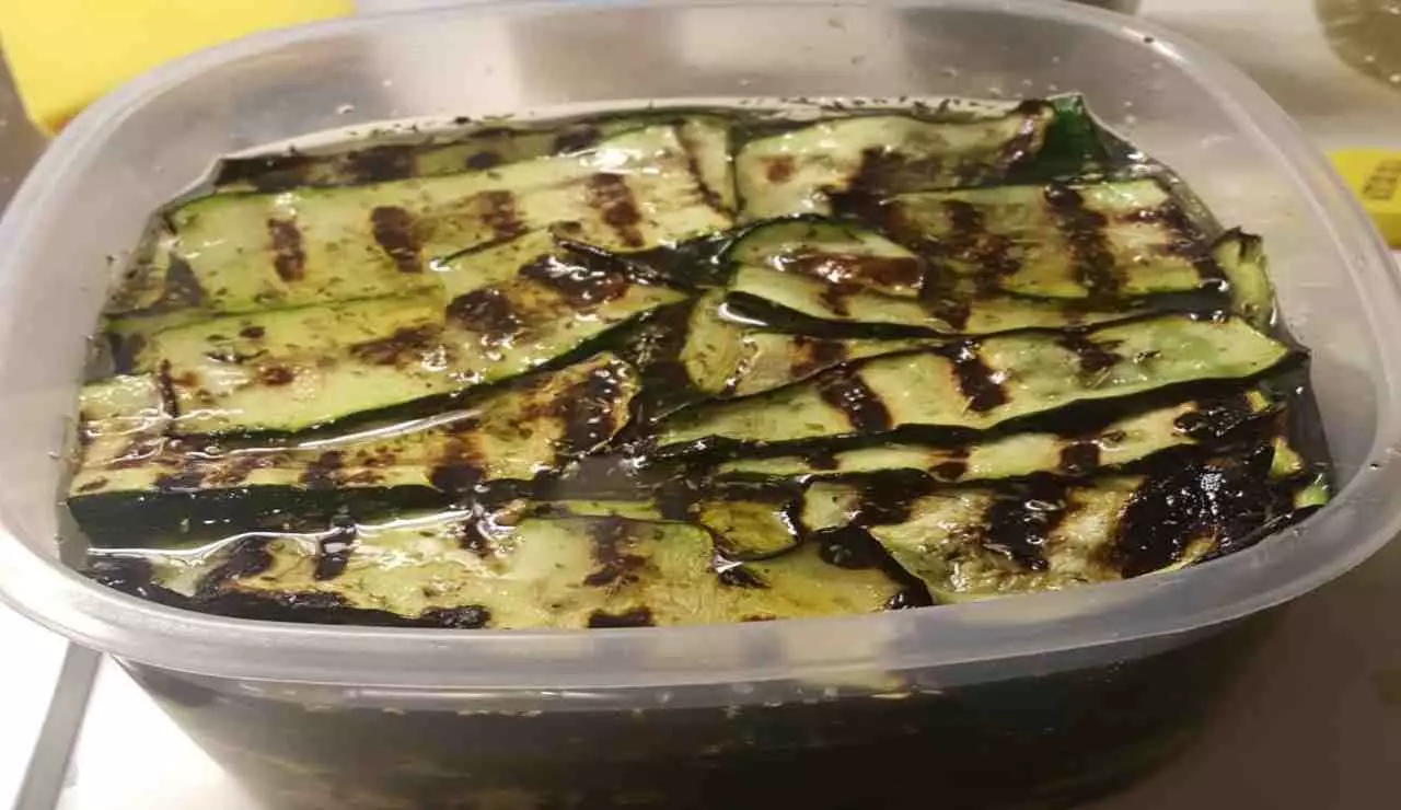 zucchini grilled alla scapece | leagan éadrom agus an-mhaith