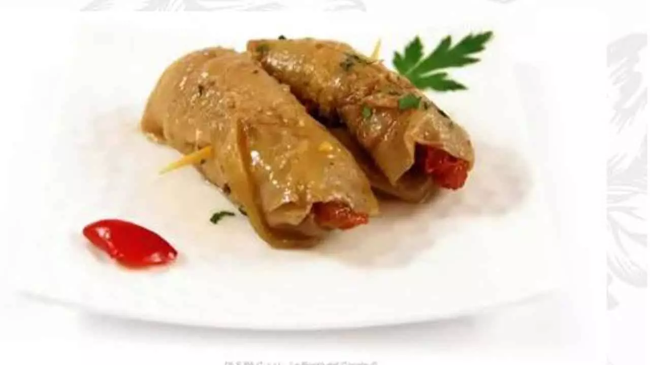 Eggplant rolls in oil
