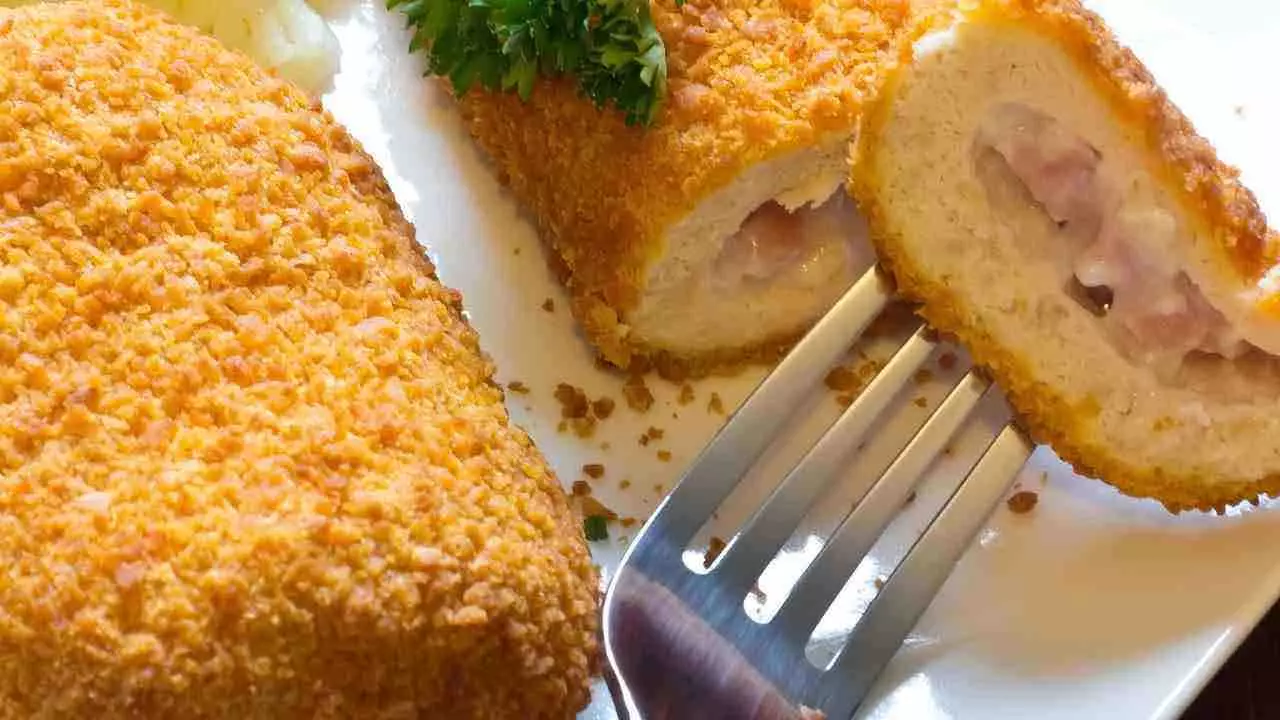 Ne običajen piščančji cordon bleu, kako ga narediti cenejšega in veliko bolj okusnega