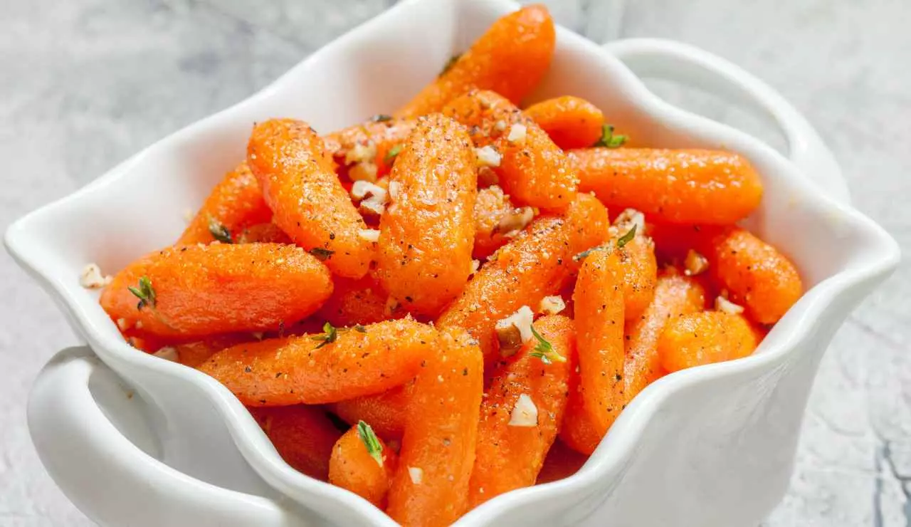 Carrots glazed uban sa bino | Bugnaw ug dali nga side dish