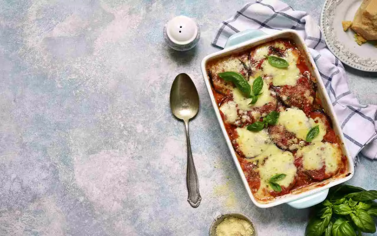 Aubergine parmigiana i terninger | Godhed har ingen grænser