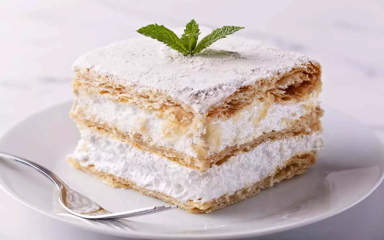 Millefeuille бо қаймоқи нуга | Як таъми беназир барои бичашед