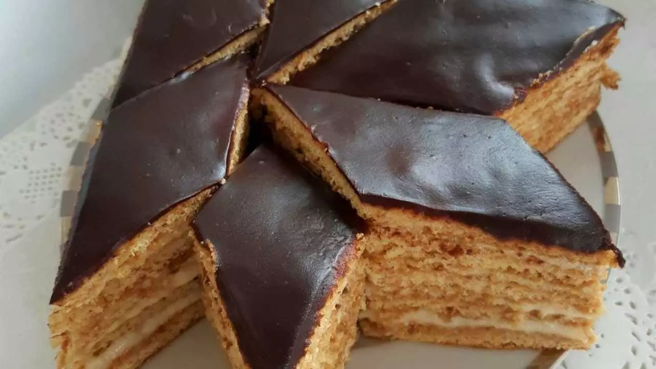 Jeder liebt Nutella | Probieren Sie dieses Dessert, das sie als Protagonistin sieht