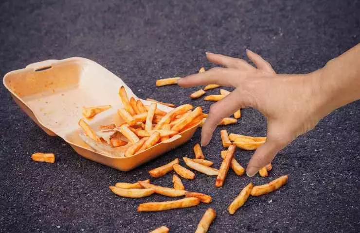 Hand Falls Chips