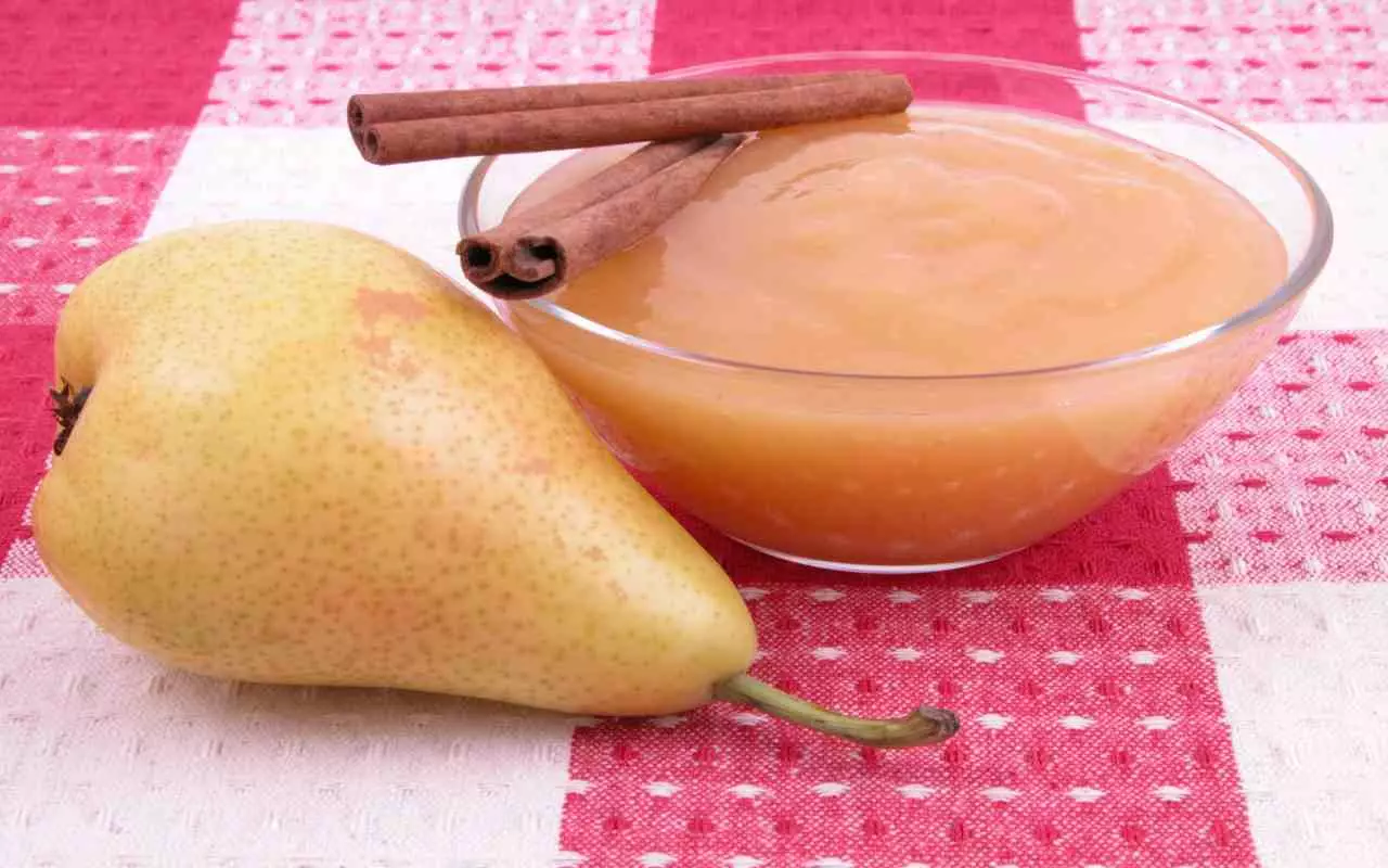 Pear and cinnamon jam | Perfect for a snack