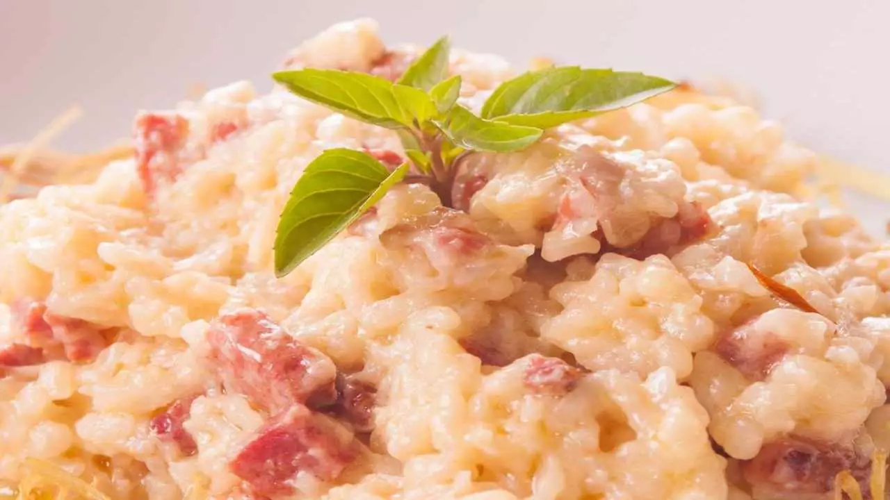 Risotto med speck og stracchino cremet og meget nem at tilberede