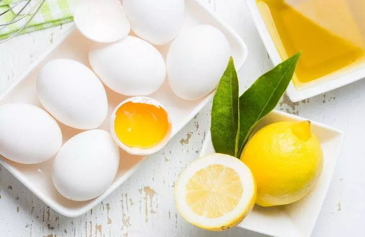 Proč vařit vejce s citronem