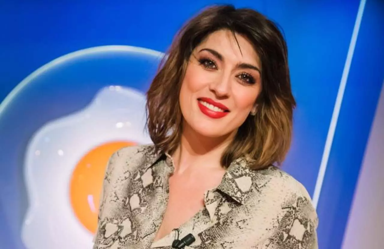 Elisa Isoardi sbrocca 在 La Prova del Cuoco |都是马泰奥·萨尔维尼的错吗？